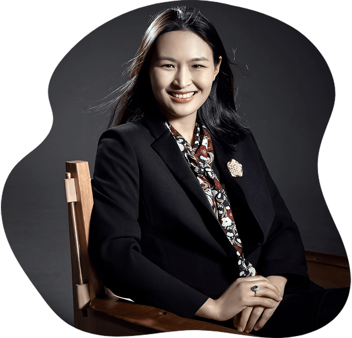 Estelle Yanfeng Li - About me